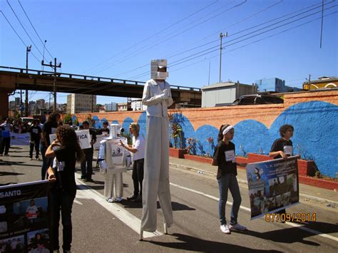 Espaço dos Implementadores de Informática Desfile de setembro de Nossa Robótica deu show