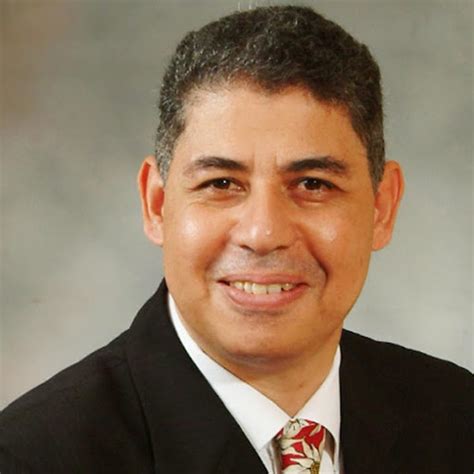 Stream Reinaldo Santos 36 Music Listen To Songs Albums Playlists