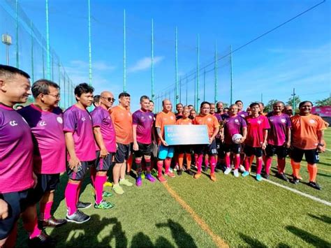 តើនរណាជាប្រធានក្លឹបបាល់ទាត់បុរី ប៉េង ហួត