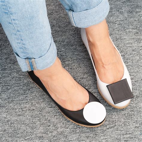 Balerini Din Piele Naturala Neagra Cu Alb Cookie Pantofi Diane Marie