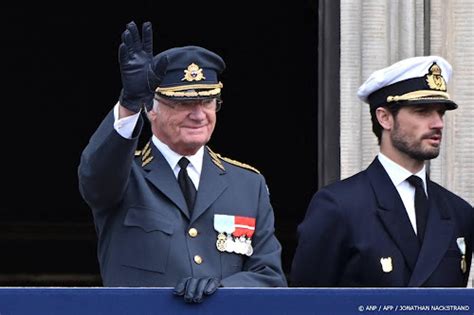 Prins Carl Philip Deelt Selfie Met Vader Op Instagram Ditjes En Datjes