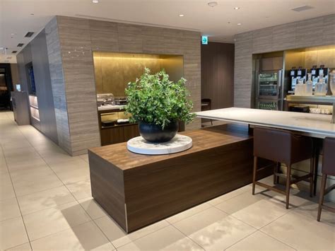 Jal First Class Lounge Hnd A Detailed Review