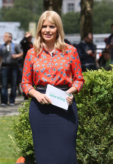 Holly Willoughby Flaunts Shapely Derriere As She Hosts This Morning