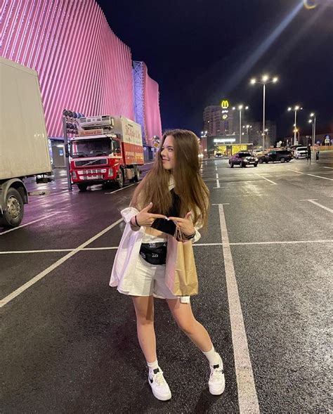 Пин от пользователя сторми на доске Girl ๑╹ω╹๑ Подростковые модные наряды Знаменитости
