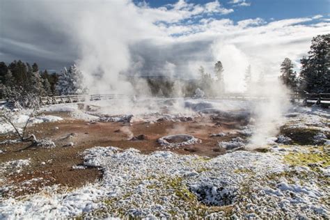 Ancient Super Eruptions Indicates The Yellowstone Hotspot May Be Waning