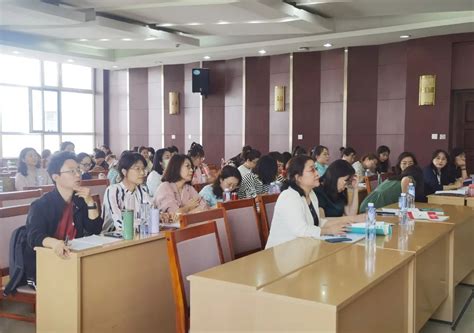 同课异构展风采 集思广益共远航我校和呼市一中同课异构英语教研交流活动 内蒙古师范大学附属中学