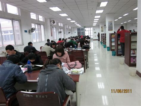 馆内图片 河南城建学院图书馆、档案馆、校史馆、博物馆