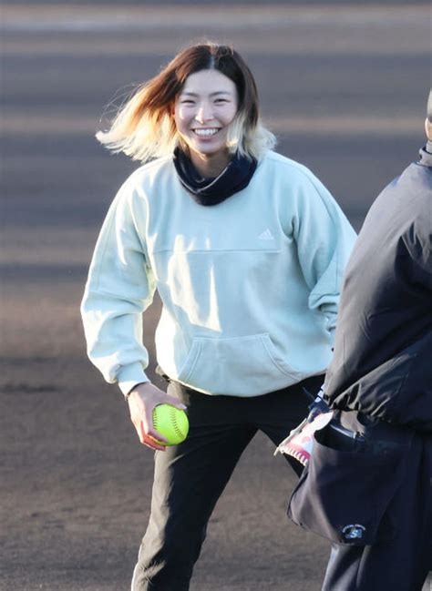 【高校サッカー】渋野日向子も大喜び「岡山のスポーツがあつすぎる！」地元岡山学芸館初vを祝福 サッカー 日刊スポーツ