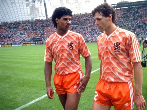 Estas Serían Las 10 Camisetas Más Lindas De La Historia Del Fútbol
