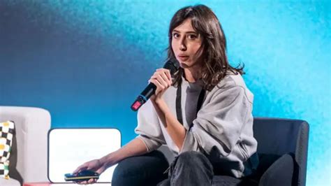 وزارت ارشاد خبرنگار ایتالیایی به اتهام نقض قوانین جمهوری اسلامی ایران بازداشت شده است Bbc