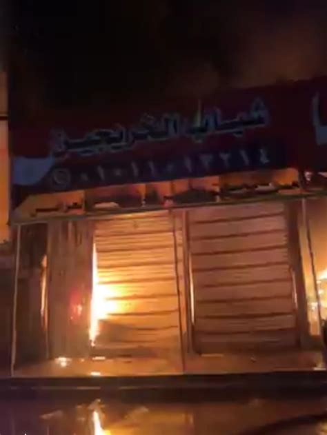 حريق هائل يلتهم معرض ملابس بكفر الشيخ صور