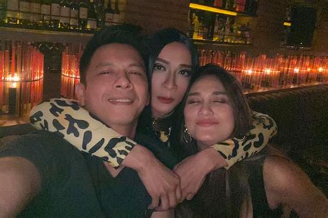 Beredar Foto Mesra Ariel Noah Dan Luna Maya Sosok Ini Disorot Genpi Co