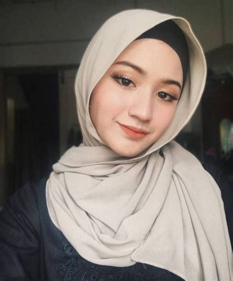 Awek Cantik Tudung Lancap Awek Comil