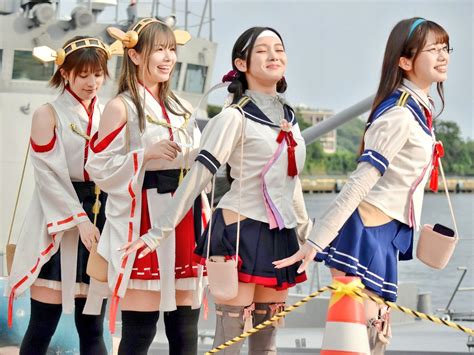 銀時＠提督 On Twitter Rt Wildbear ”しらたか”をバックに4人編成の艦娘遊撃隊をパシャリ📸 楽しそうにポーズ