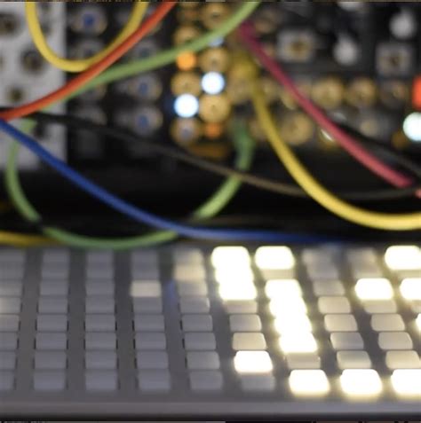 Modular Synthesis — Simon Kirby