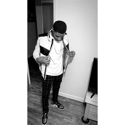 Put It In Wrapper Single By Zmoneyb M E Spotify