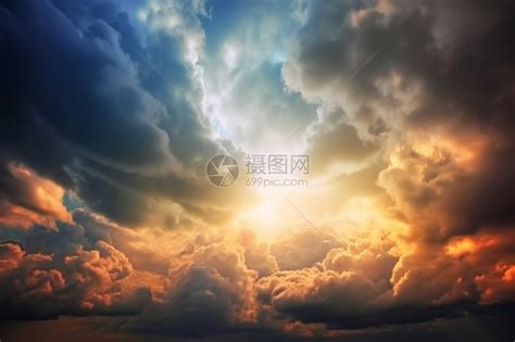 太阳映照的云彩高清图片下载 正版图片600421204 摄图网