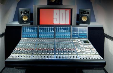 C200 HD Digital Audio Console Solid State Logic AV IQ