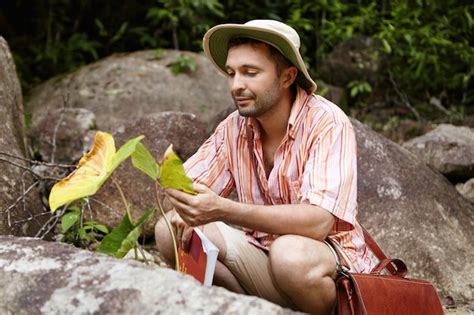 Concepto de protección y conservación del medio ambiente Foto Gratis