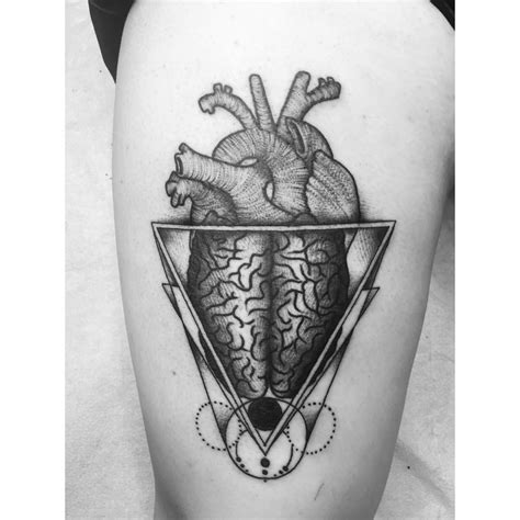 Thistle And Pearl Tattoo Asheville Nc Pearl Tattoo Tattoos Brain
