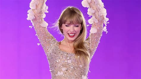 Taylor Swift Eras Tour Ticket Holders Told To Get Fit Before Show The