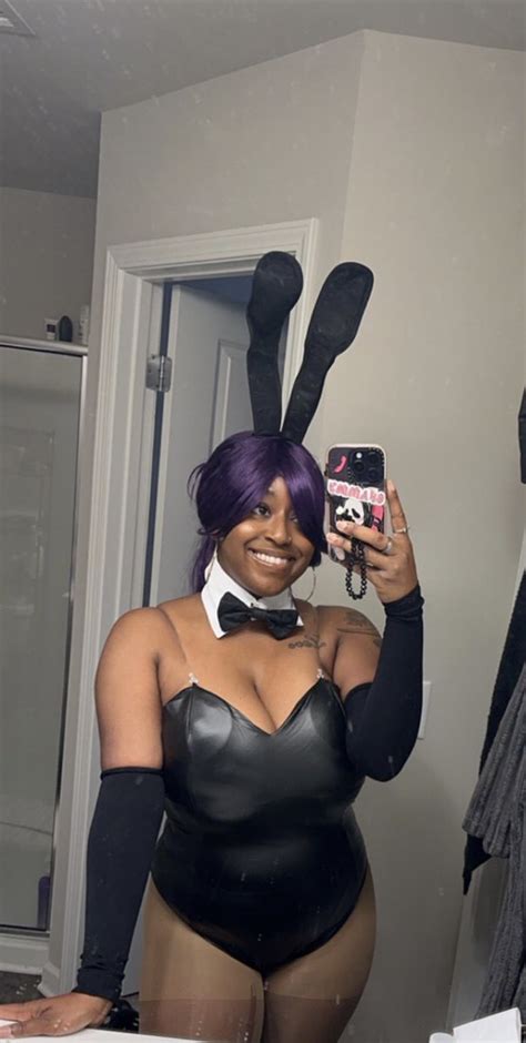 The Horror Honey 🔪💋 🔜 Dreamcon On Twitter Bunny Yoruichi Checking Out