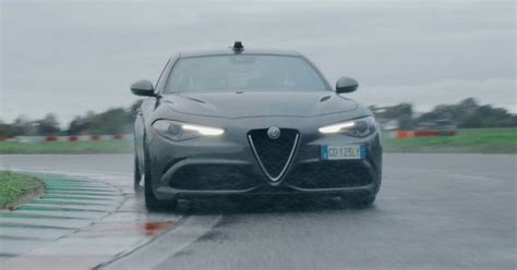 Qnext Ascari E Hmdrive Guida Autonoma Alfa Romeo Giulia Prova In Pista Video