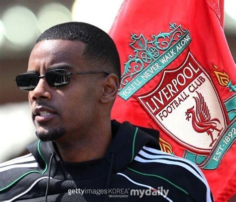 오피셜 뉴캐슬에서 절대 안 뛰어 최악의 항명가 몰락 다가온다결국 개막 스쿼드 제외→감독도 강경 대응