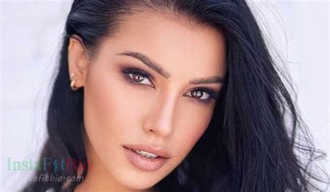 Julia Rompalska Bio Age Height Wiki Models Biography