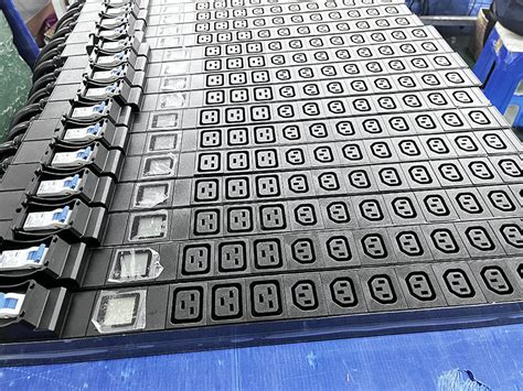 Iec C13 C19 Power Distribution Unit For Efficient Power Management Rack Mounting Pdu And China Pdu