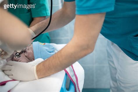 Apgar Test 이미지 1311061046 게티이미지뱅크