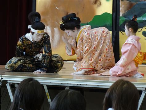 桐朋学園芸術短期大学 桐朋学園芸術短期大学 Added A New Photo