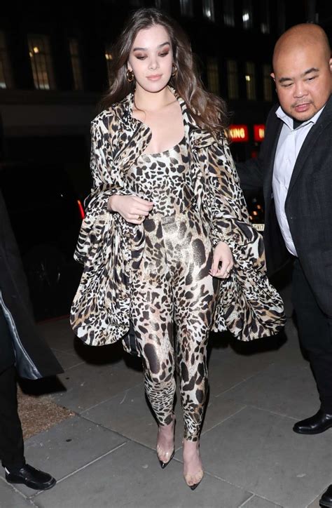 Hailee Steinfeld In A Leopard Print Suit Arrives At The Standard Hotel