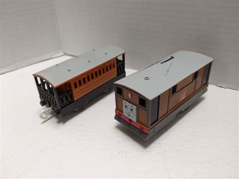 Thomas And Friends Trackmaster Toby Henrietta Motorized Engine Tomy Euc 4628123418