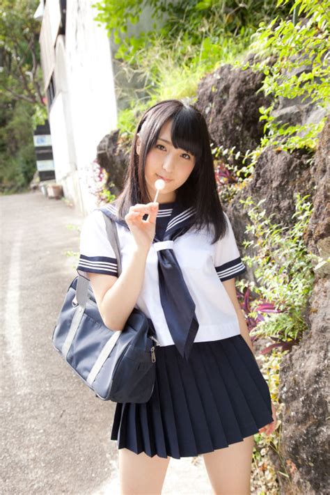 平野聡子 シルクのような透明感あふれるビキニショット Girlsnews