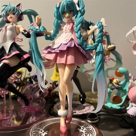Wonderland Hatsune Miku Figure Bootleg No Box Depop