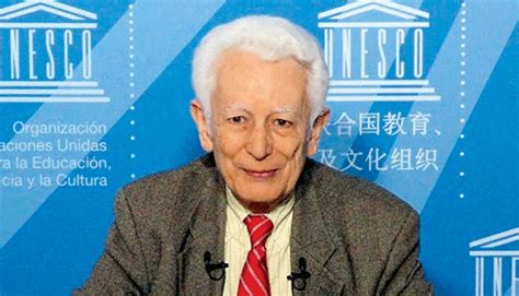 Professeur Ahmed Mahiou Lalgérie Maître Dœuvre Du Projet Du