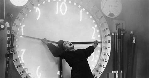 How Do You Best Convey The Passage Of Time In Your Screenplay