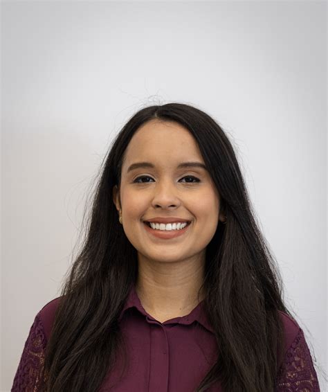 Yaniris Molina Aponte — Zon Lab