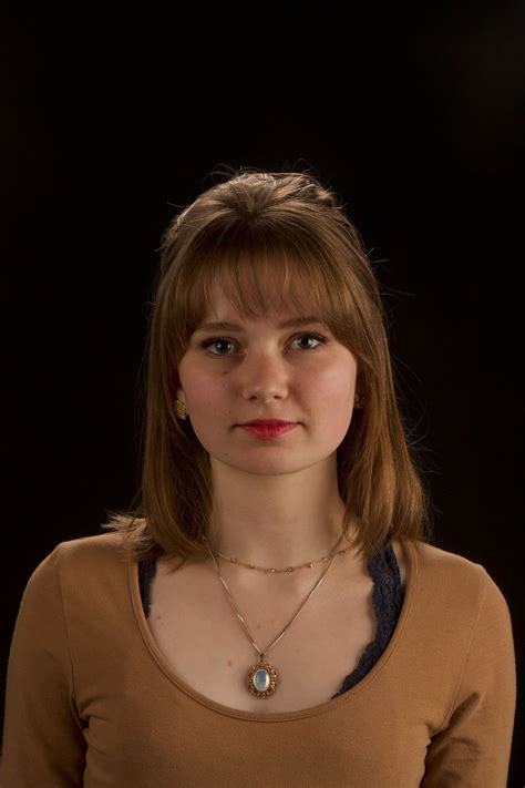 Andrea Woolman Biografía Mejores Películas Series Imágenes Y