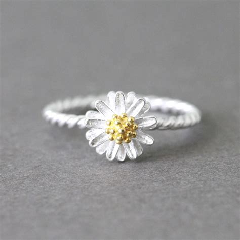 Daisy Chain Jewelry Rings At Eldon Berthold Blog