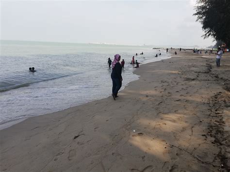 Puteri Beach 🏖️ Malacca Malaysia Detailed Features Map Photos