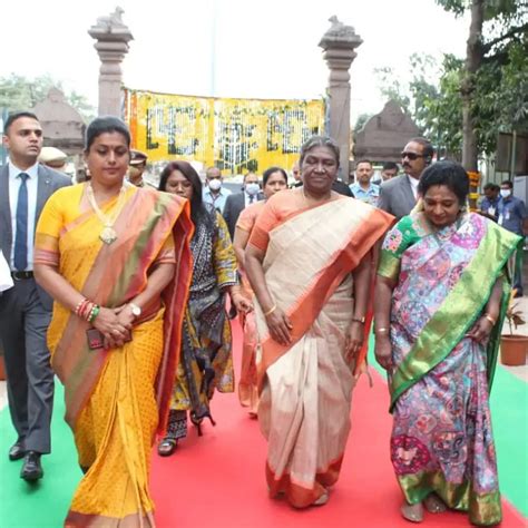 President Droupadi Murmu శ్రీశైలంలో రాష్ట్రపతి ద్రౌపది ముర్ముతో