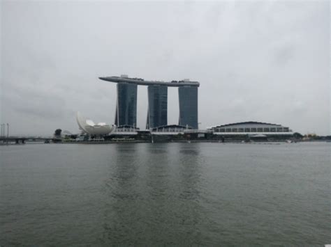 PAKET TOUR SINGAPURA MALAYSIA 4 HARI 3 MALAM ARBY Tour Travel
