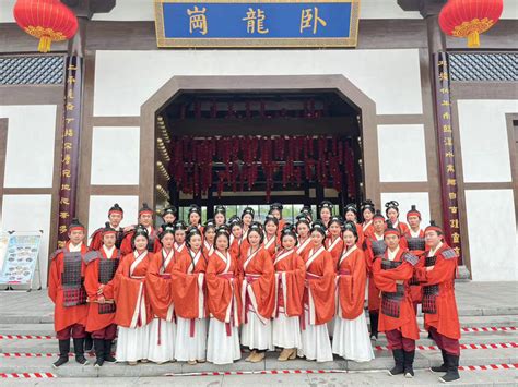 人文艺术学院音表专业学生参演卧龙岗景区节目展演 综合新闻
