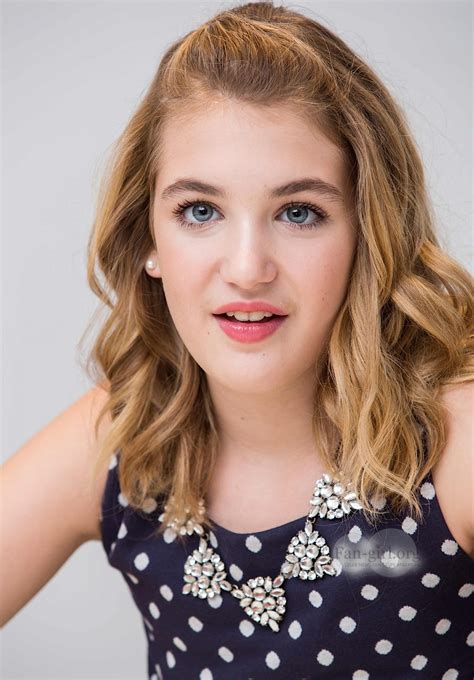 Sophie Nélisse Wallpapers Wallpaper Cave
