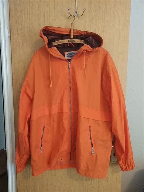 Ветровка великого розміру — ціна 400 грн у каталозі Вітровки Купити жіночі речі за доступною