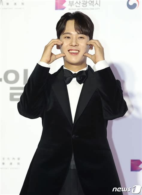무빙 이정하·고윤정 아시아콘텐츠·ott어워즈 신인상 행복해 [biff]