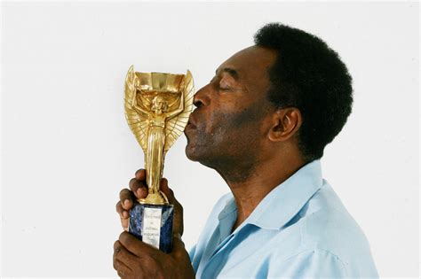 Atestado de óbito mostra causa da morte de Pelé veja detalhes Jovem Pan