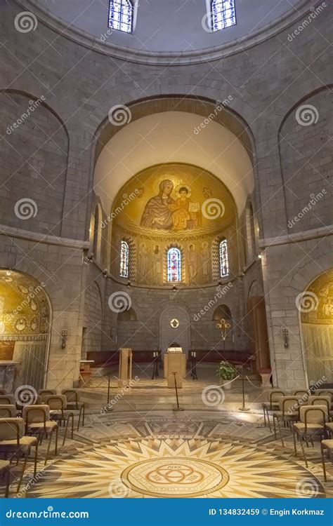 Interior De La Iglesia De La Abad A De Dormition En El Monte Sion En